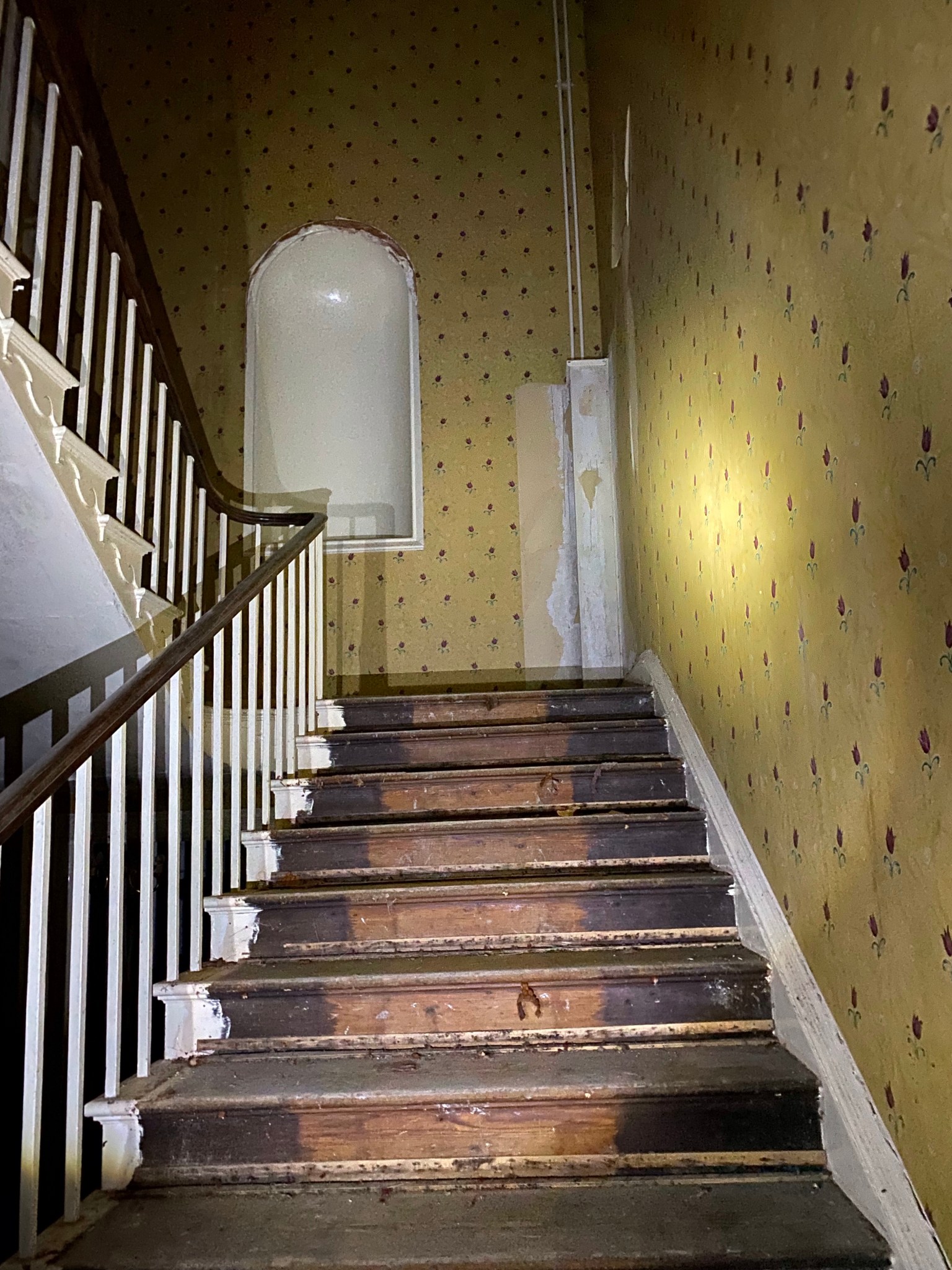 THE CURSE AND HAUNTING OF DUNDRUM HOUSE – DARK EMERALD TALES & TRAVELS